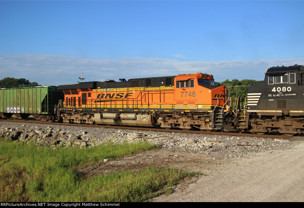 BNSF 7748